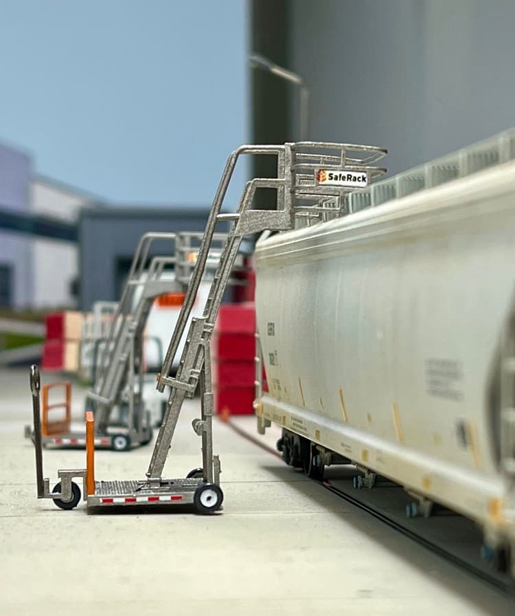 Mobile Truck/Railcar Tank Loading Platform - Industrious Models